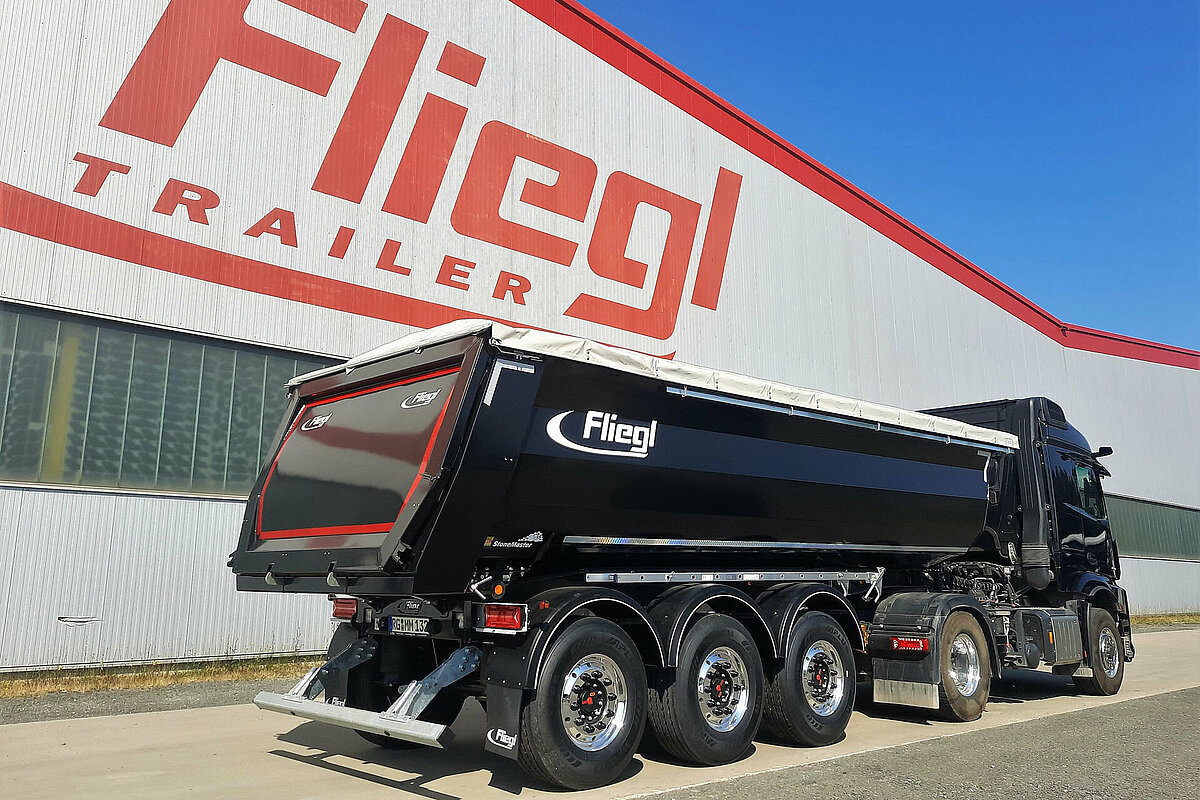 Lightweight dump trailers with high payloads: Fliegl Trailer - tippers ...