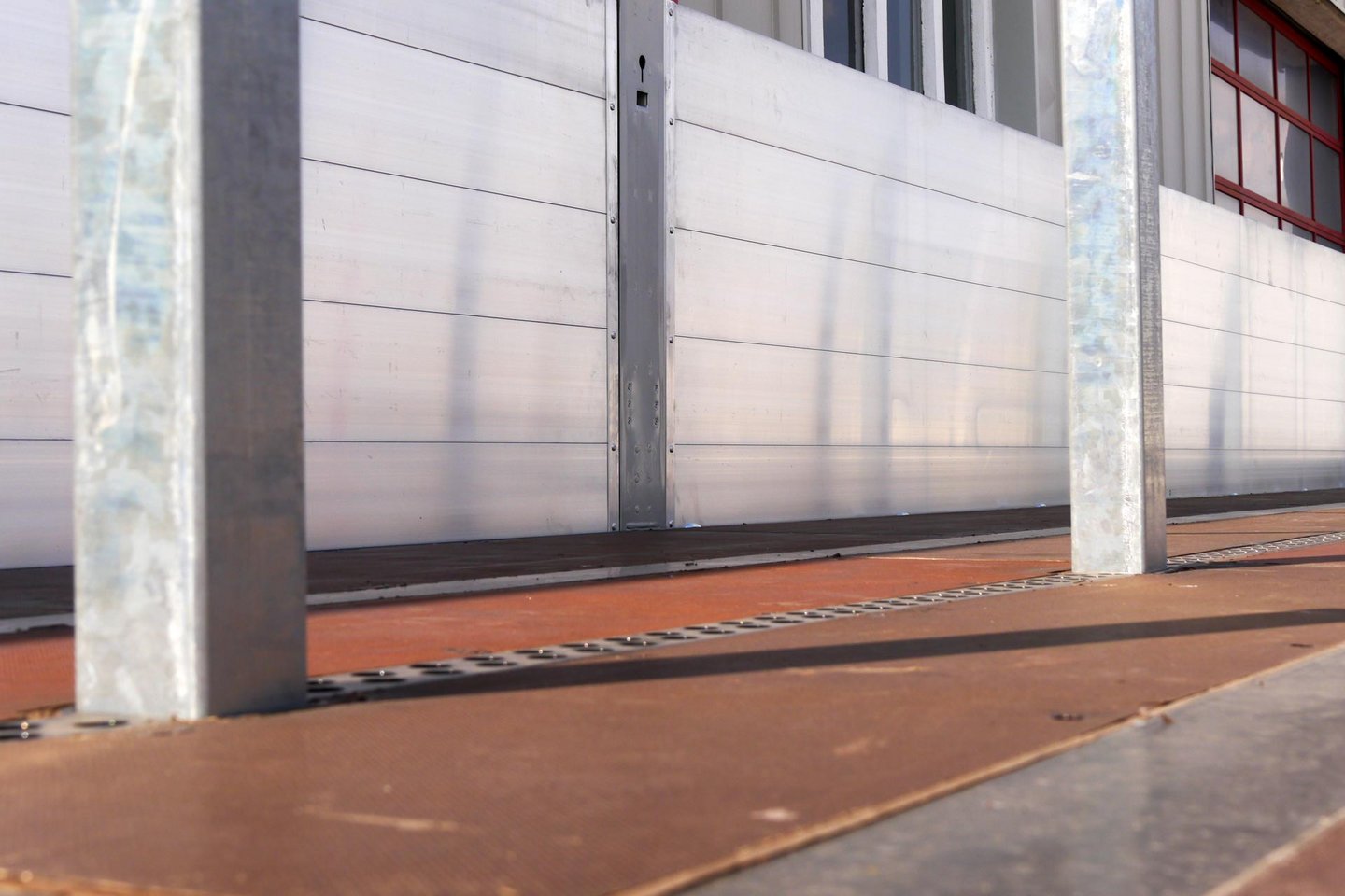 Stanchion pockets, lashing strips and perforated strips: Fliegl Trailer ...