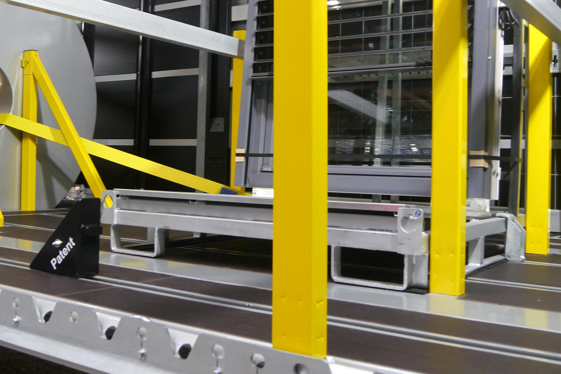 Stanchion pockets, lashing strips and perforated strips: Fliegl Trailer ...