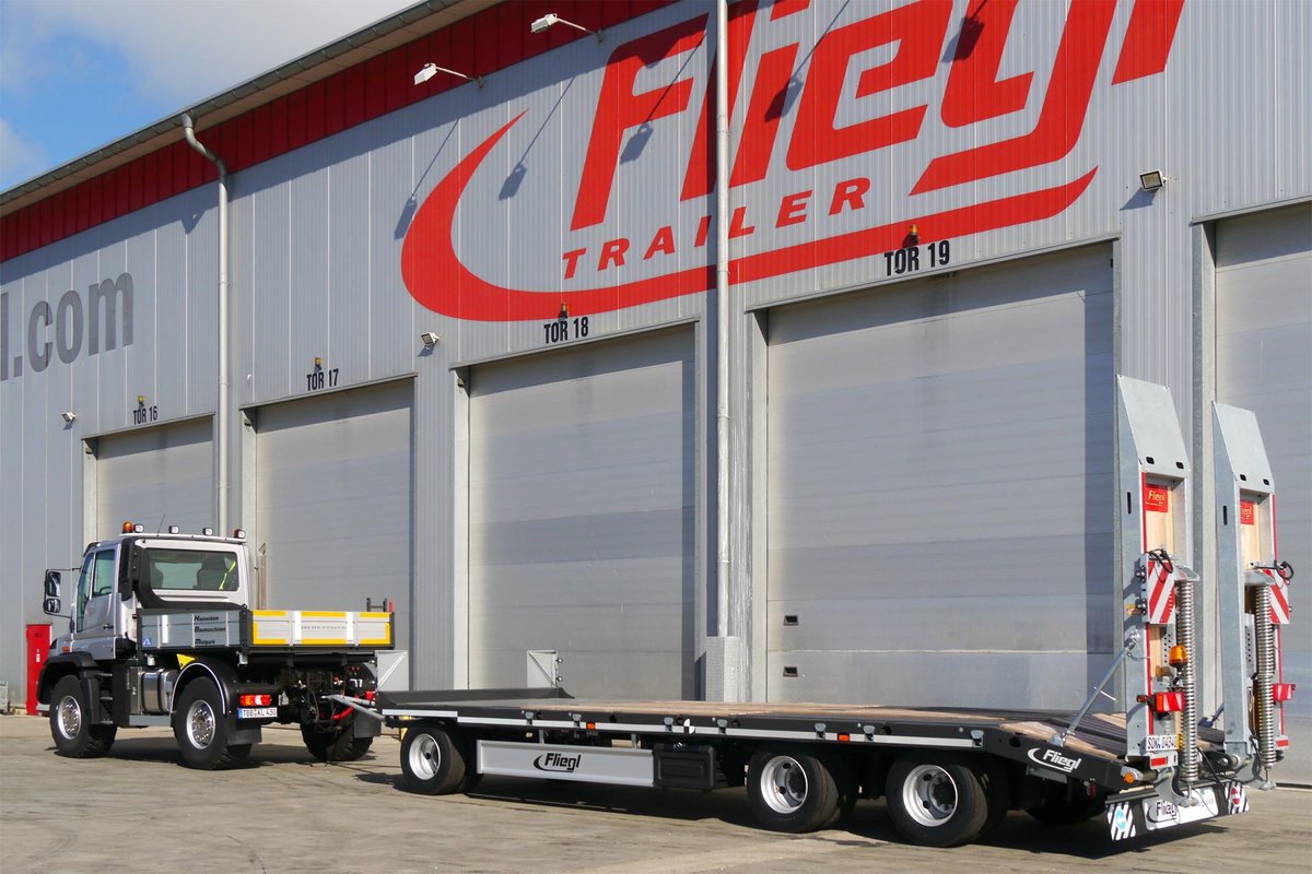 Tieflader und Satteltieflader von Fliegl: Fliegl Trailer - tippers ...