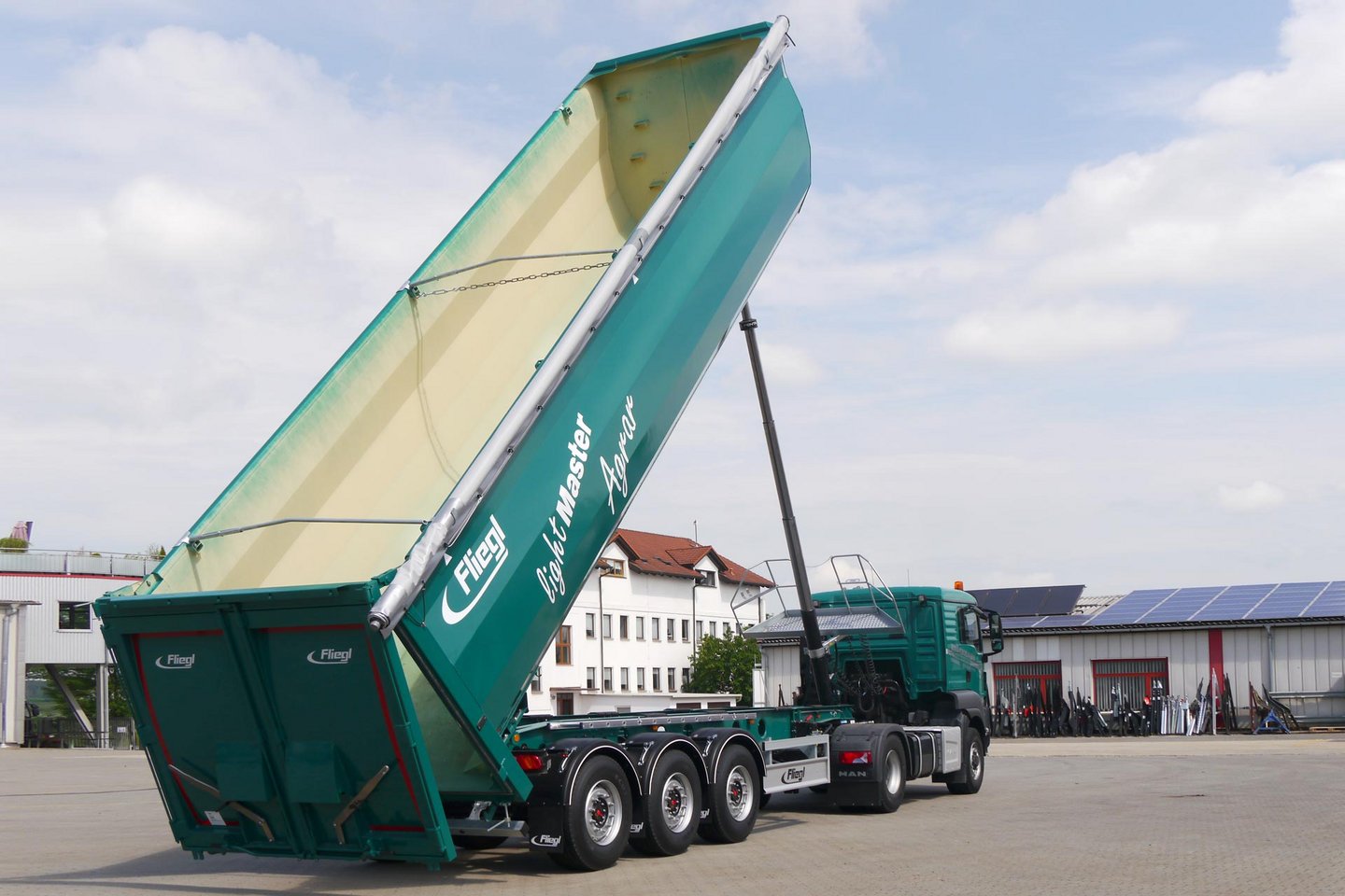 The Fliegl Light Master Agricultural: Fliegl Trailer - tippers, truck ...
