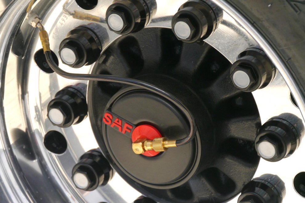 Saves operating and diesel costs: Fliegl Trailer - tippers, truck ...