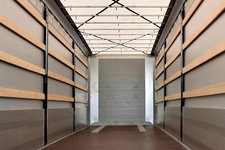 Side Panel Semi-trailers: Fliegl Trailer - tippers, truck trailers, chassis