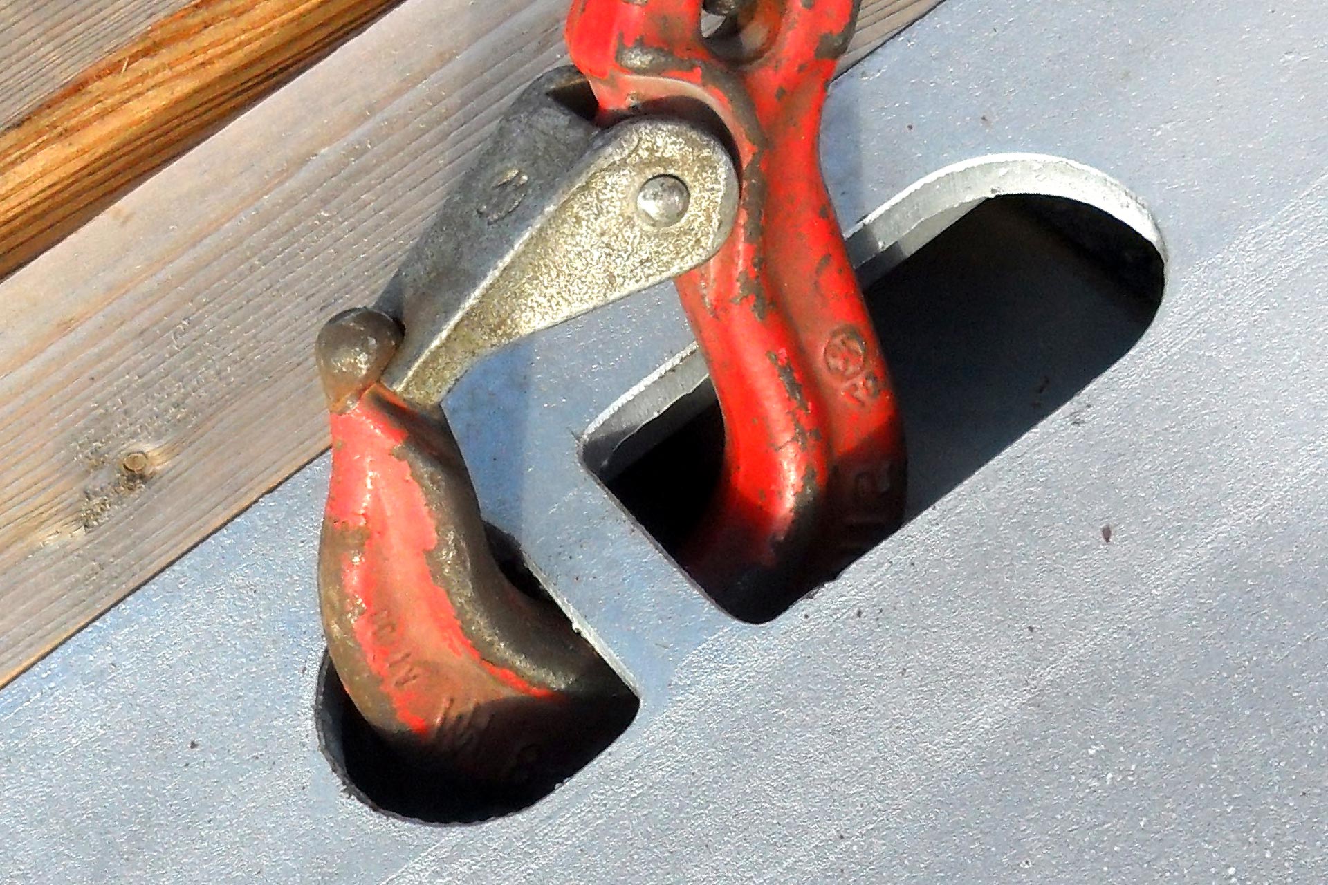 Overview lashing possibilities: Fliegl Trailer - tippers, truck ...